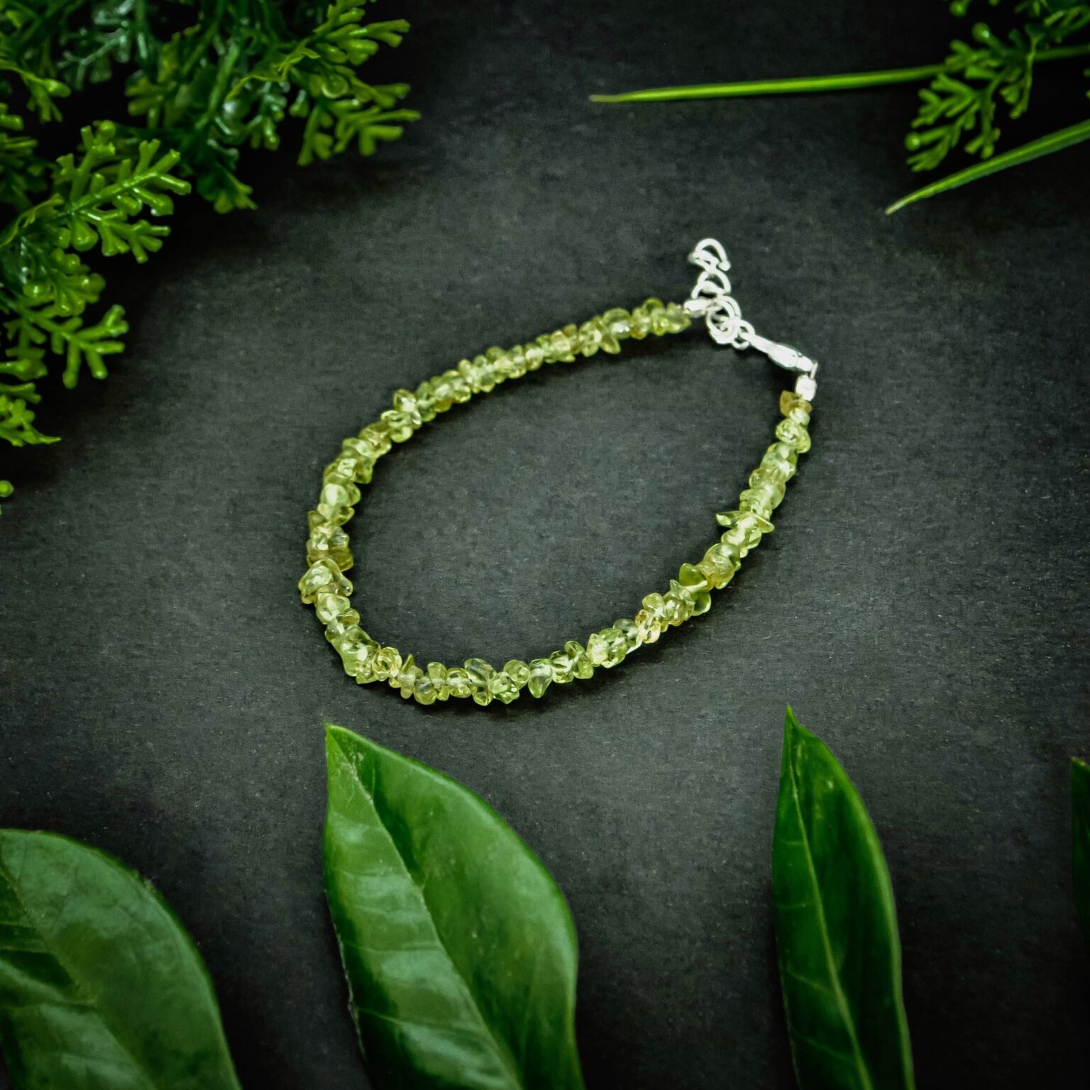 Peridoto čipsų apyrankė - Mažoji Indija