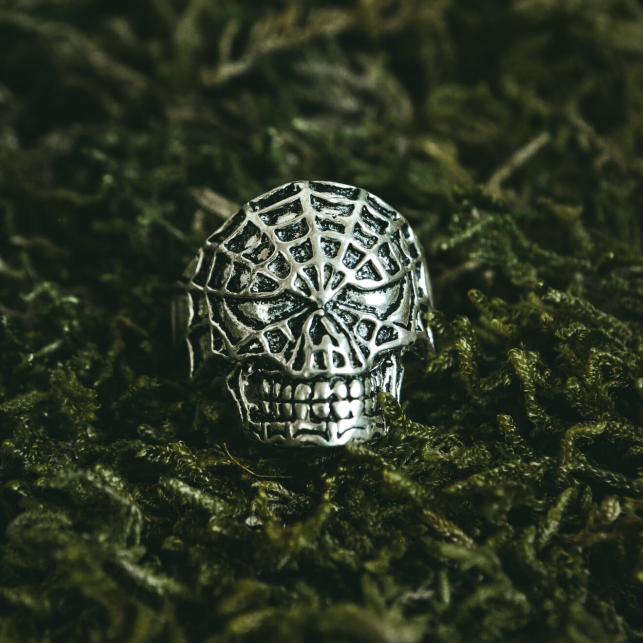 Žalvarinis žiedas "Kaukolė" - Mažoji Indija