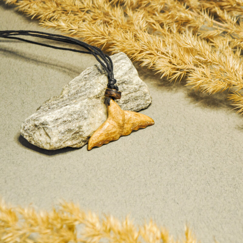 Vėrinys su kaulo pakabuku - Mažoji Indija