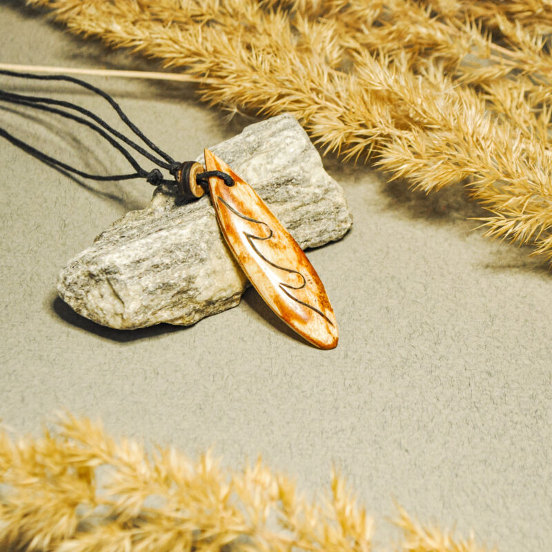 Vėrinys su kaulo pakabuku - Mažoji Indija